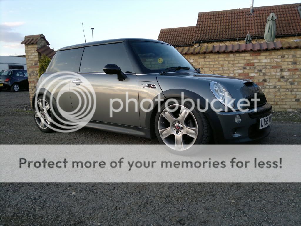 R53, it's not grey it's dark silver! | MiniTorque.com