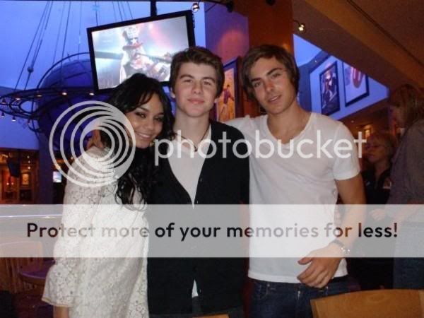 At Bubba Lewis party: efronplace — LiveJournal